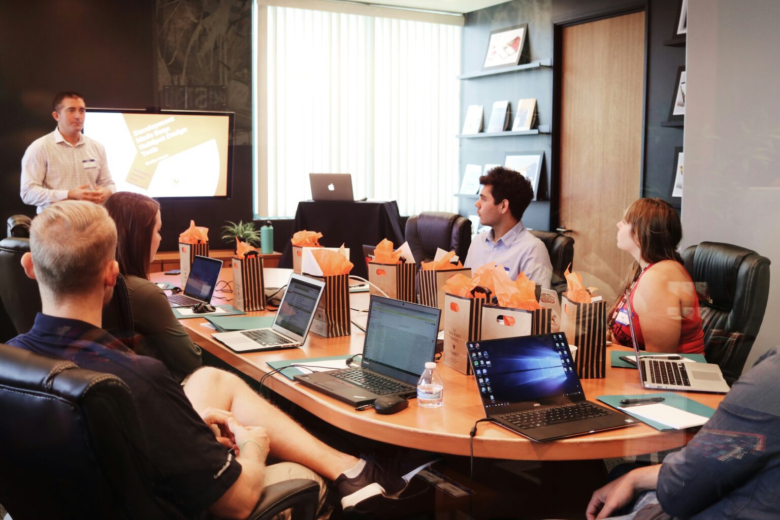 The Importance of Alignment in Leadership | Hallett Leadership